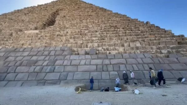 The Pyramid Of Menkaure - Egypt Tour Magic