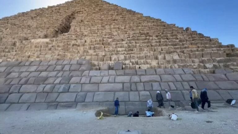 The Pyramid Of Menkaure - Egypt Tour Magic